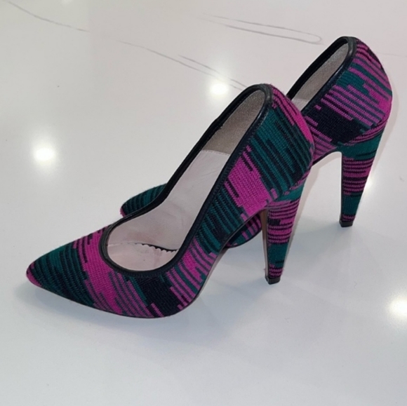 Missoni | Shoes | Missoni Multicolor Needlepoint Purple Pointedtoe Knit ...